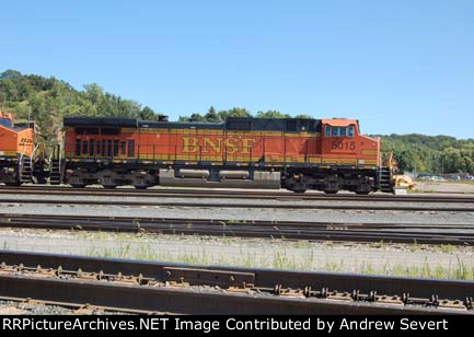 BNSF C44-9W 5015